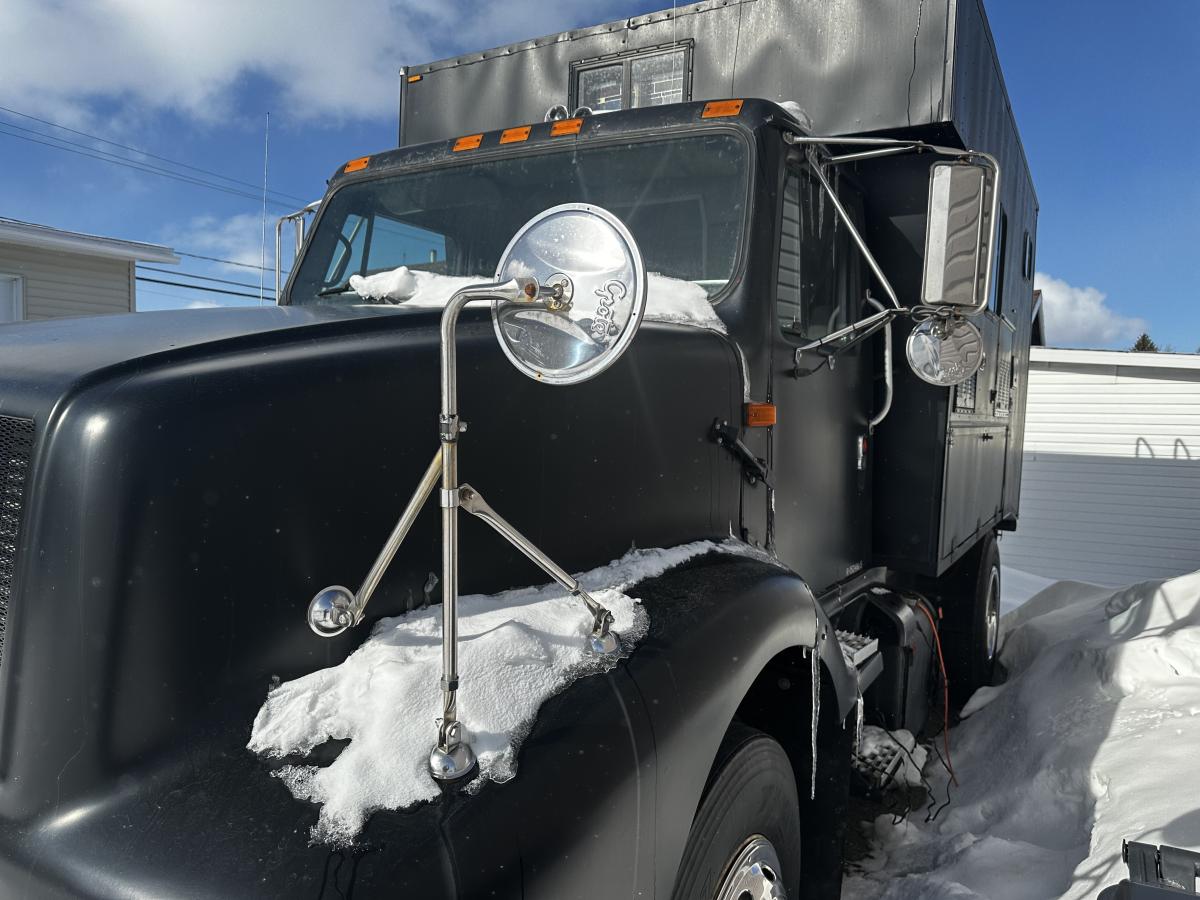 1990 International 8300 Navistar Conversion