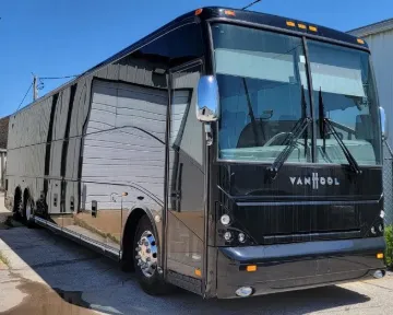 2010 Van Hool C2045 Coach Bus