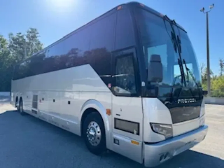 2016 Prevost H3-45