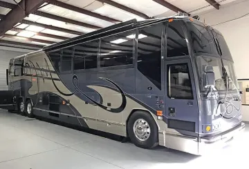 2000 Prevost H345 Motorcoach Conversion