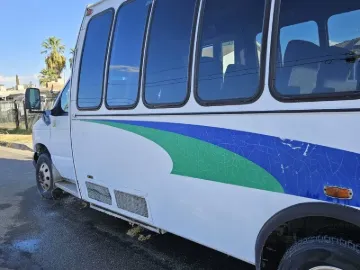 1999 Ford Shuttle Bus