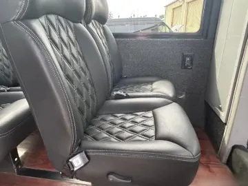 2013 Ford F-650 Shuttle Bus