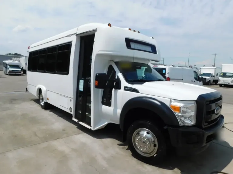 2013 Ford F550 Shuttle Bus