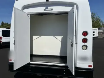 2017 Ford Turtle Top Odyssey Shuttle Bus