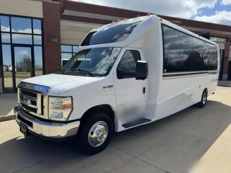 2016 Ford E450 Party Bus