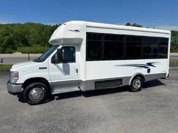2019 Starcraft Allstar Shuttle Bus
