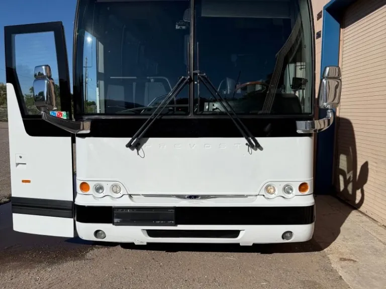 2016 Prevost X3-45 Motor Coaches