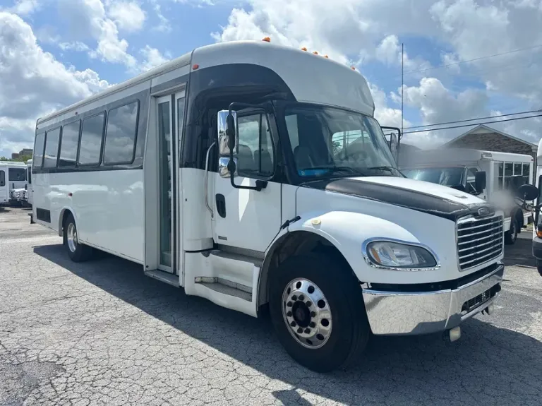 2011 Freightliner Ameritrans Shuttle Bus