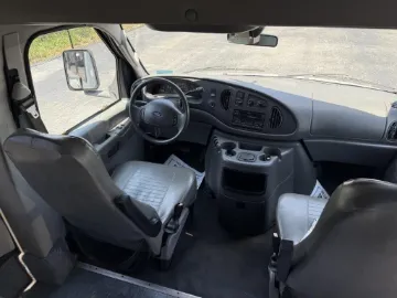 2003 Turtle Top Van Terra Shuttle Bus