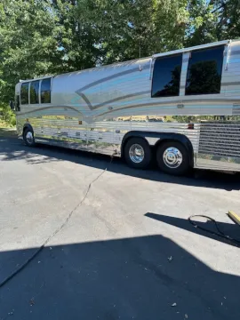 1997 Prevost Liberty XL 40 Motorcoach Conversion