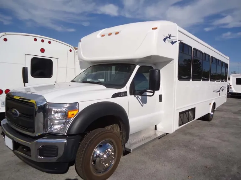 2016 Ford F550 Starcraft XL Shuttle Bus