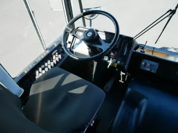 2005 Thomas Built Saf-T-Liner School Bus