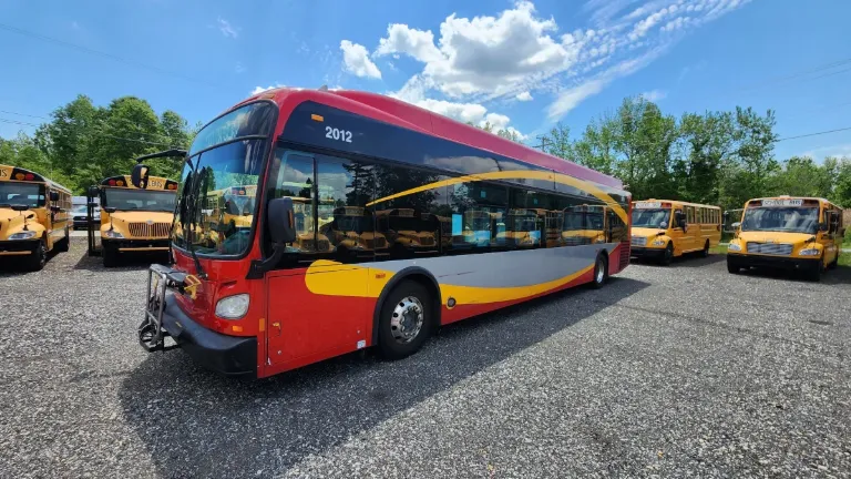 2014 New Flyer XDE40 Hybrid Transit Bus