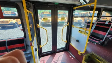 2014 New Flyer XDE40 Hybrid Transit Bus