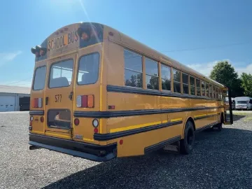 2017 THOMAS FE 84 Passenger